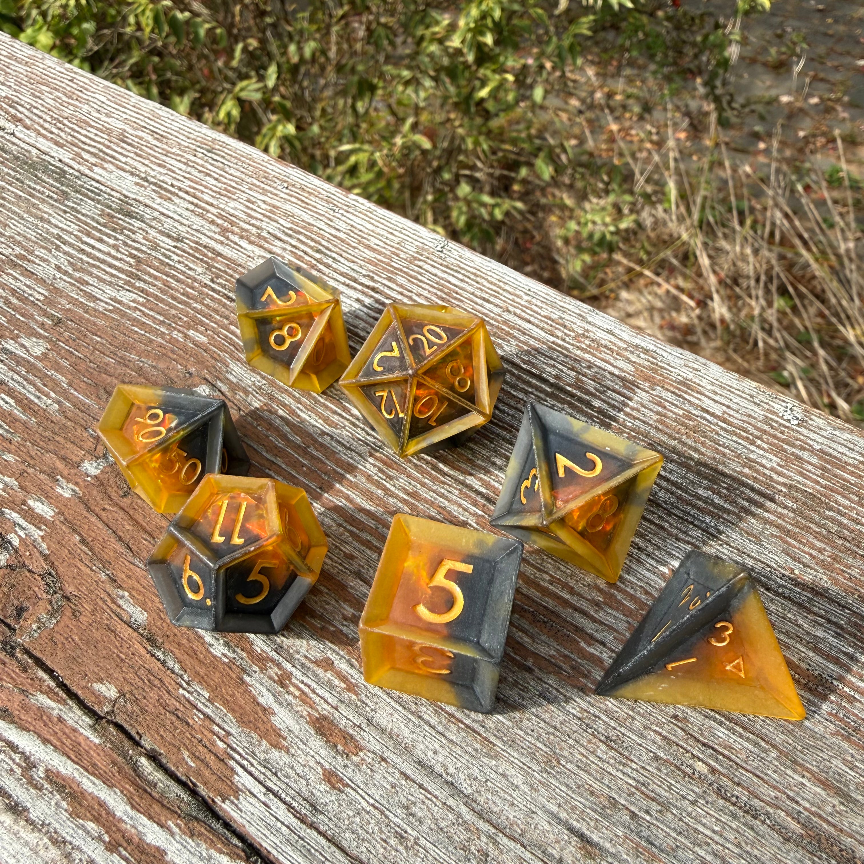 Ember Veil – Aurora Forge Sharp-Edge Dice – IceForge Dice